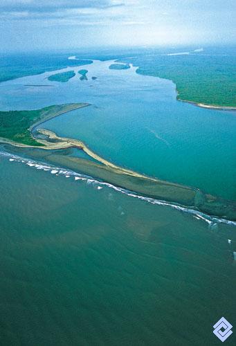 Banco de Occidente :::. Vista parcial del estuario del r?o San Juan, en ...
